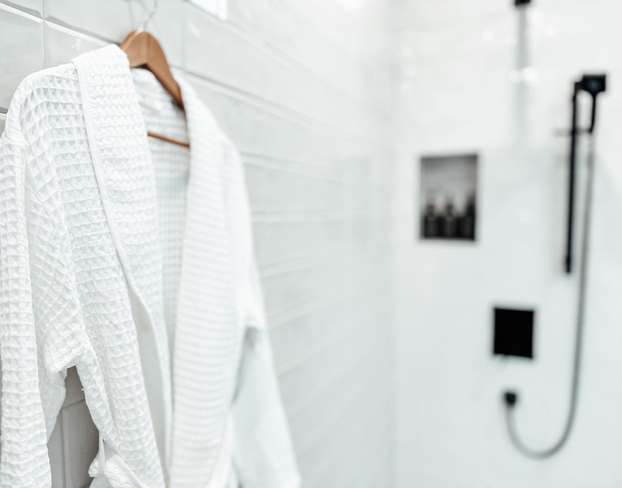 White Waffle Bathrobe with Pockets, Unisex – My Kitchen Linens